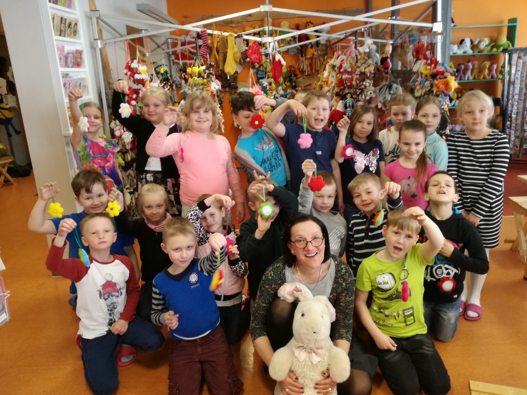 Meisterdamishommikud ja kursused gruppidele – Aila Näpustuudio